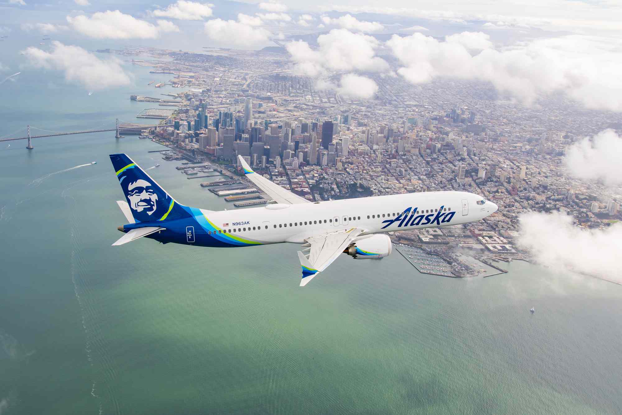 This Airline Just Made It Easier to Earn Status—and It's Already Rated ...