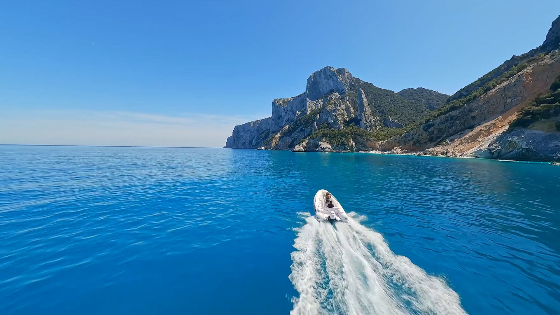 Coastal Rush: Heart-pounding Footage of Earth’s Most Stunning Shores, Part 9