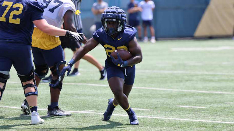 West Virginia Running Back Set Trae'von Dunbar to Enter Transfer Portal