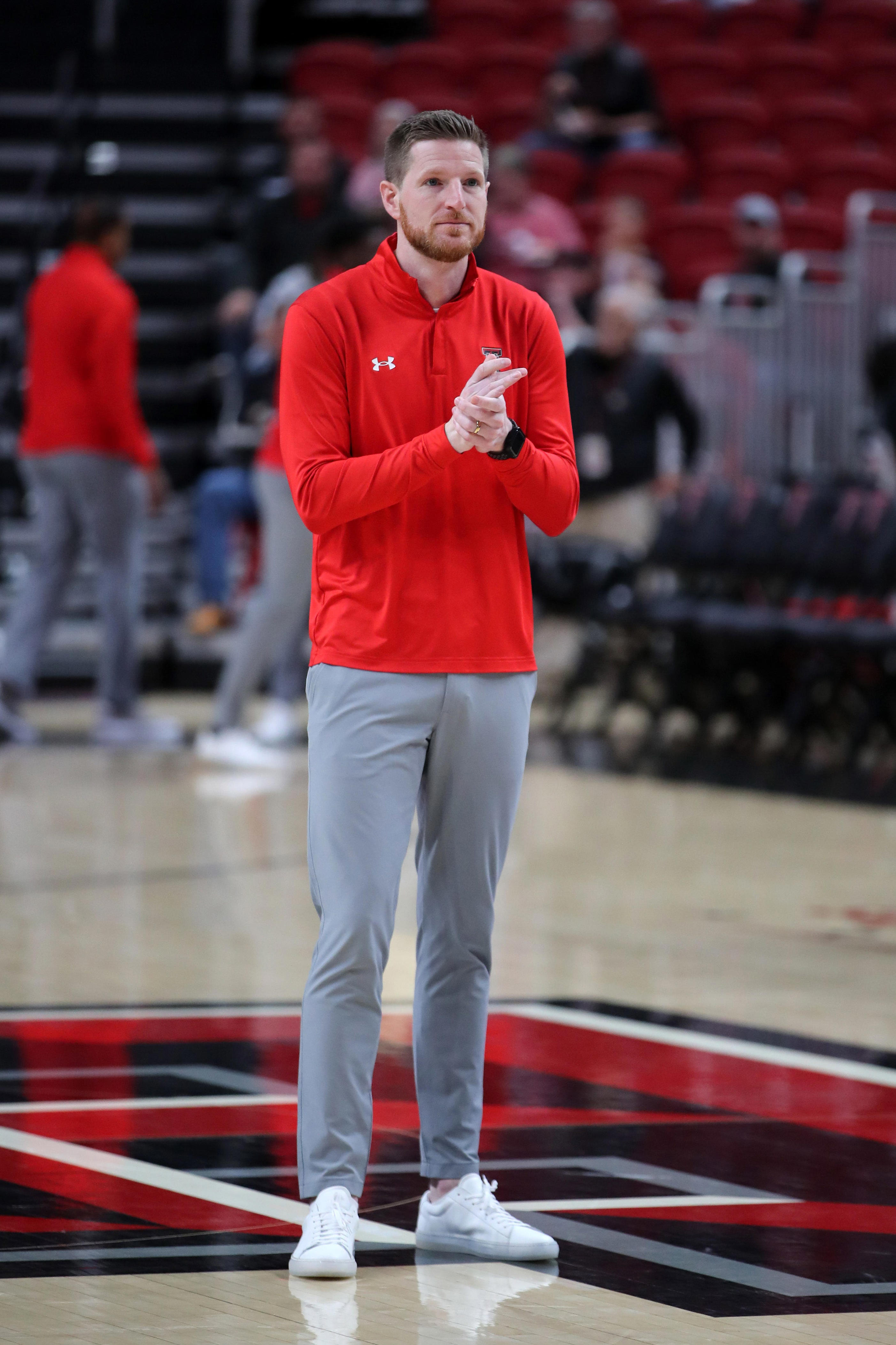 Texas Tech basketball assistant Luke Barnwell hired at Iowa