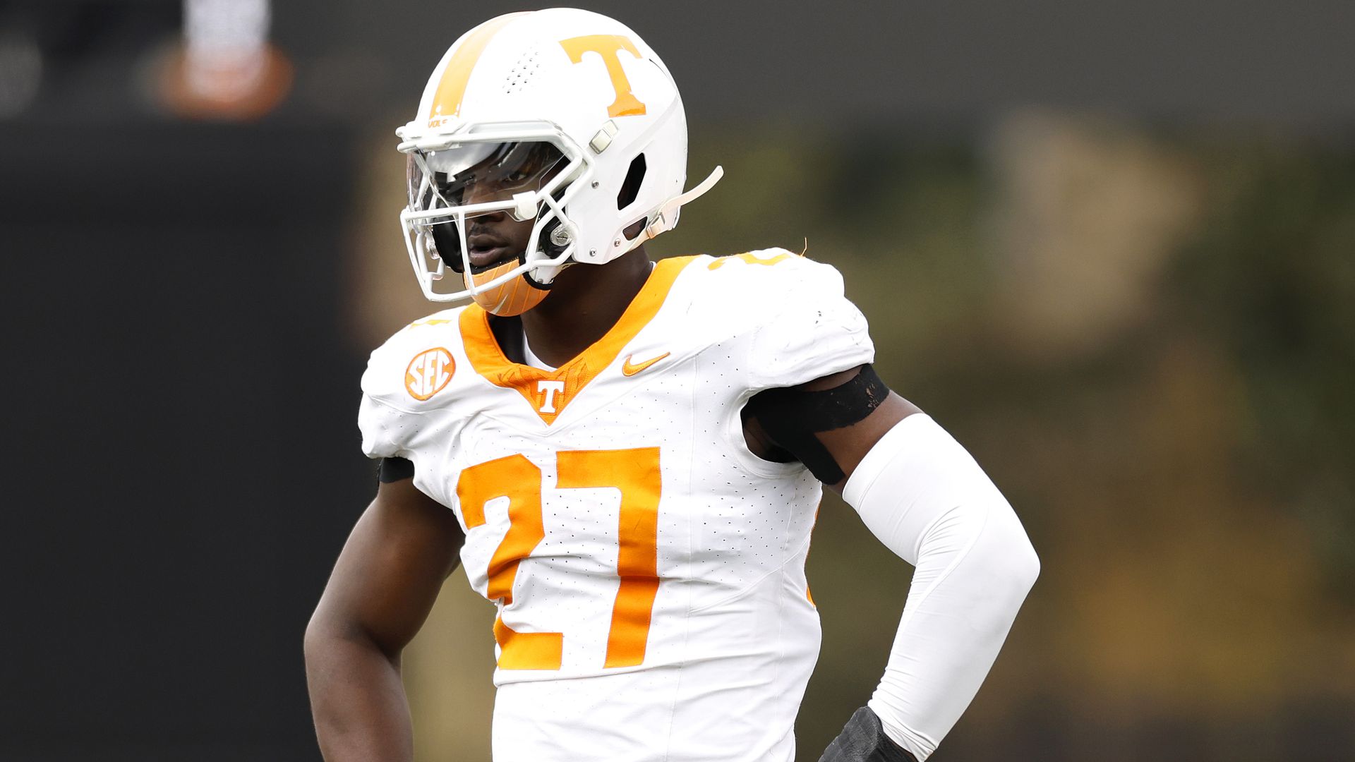 2025 NFL Mock Draft: Atlanta Falcons pick edge rusher