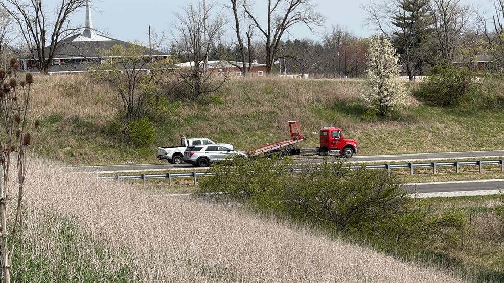 1 killed, 1 injured in I-172 crash near Quincy