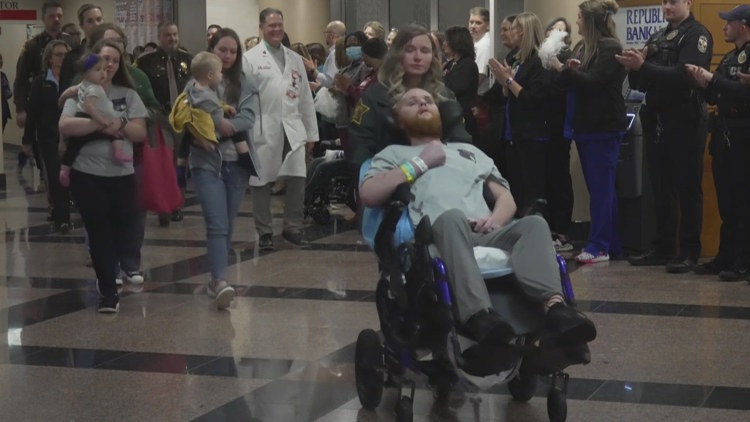 Heroic return: Wounded southern Indiana deputy welcomed home by ...