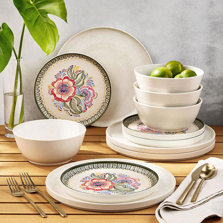 Sam's Club Is Selling a Stunning 12-Piece Dinnerware Set That's Perfect ...