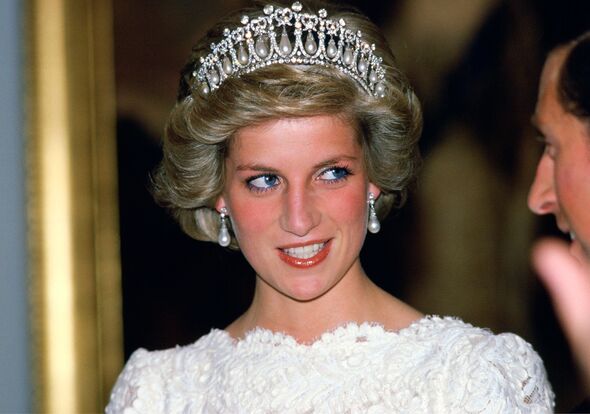 Largest-ever auction of Princess Diana's iconic wardrobe as more than ...