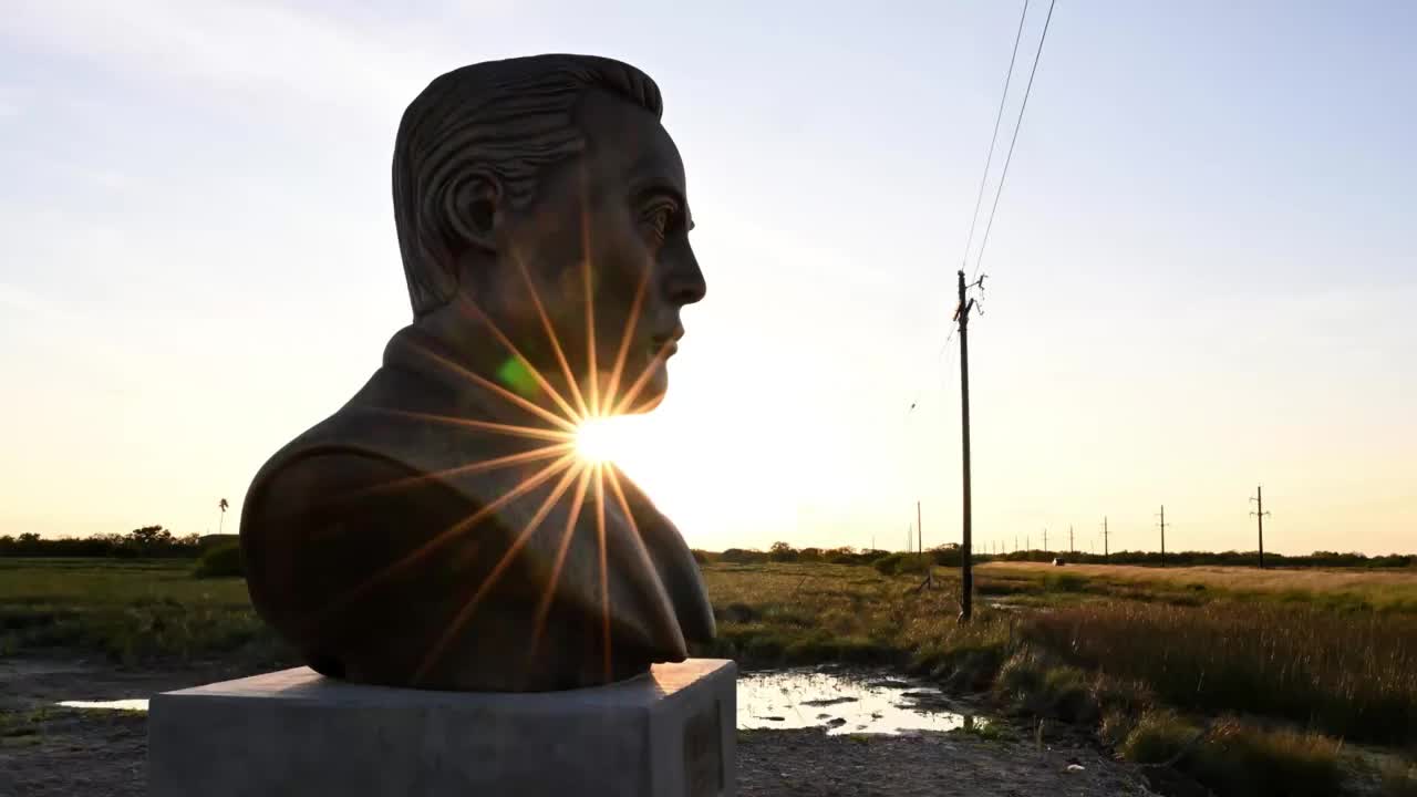 Elon Musk head statue vandalized near Starbase