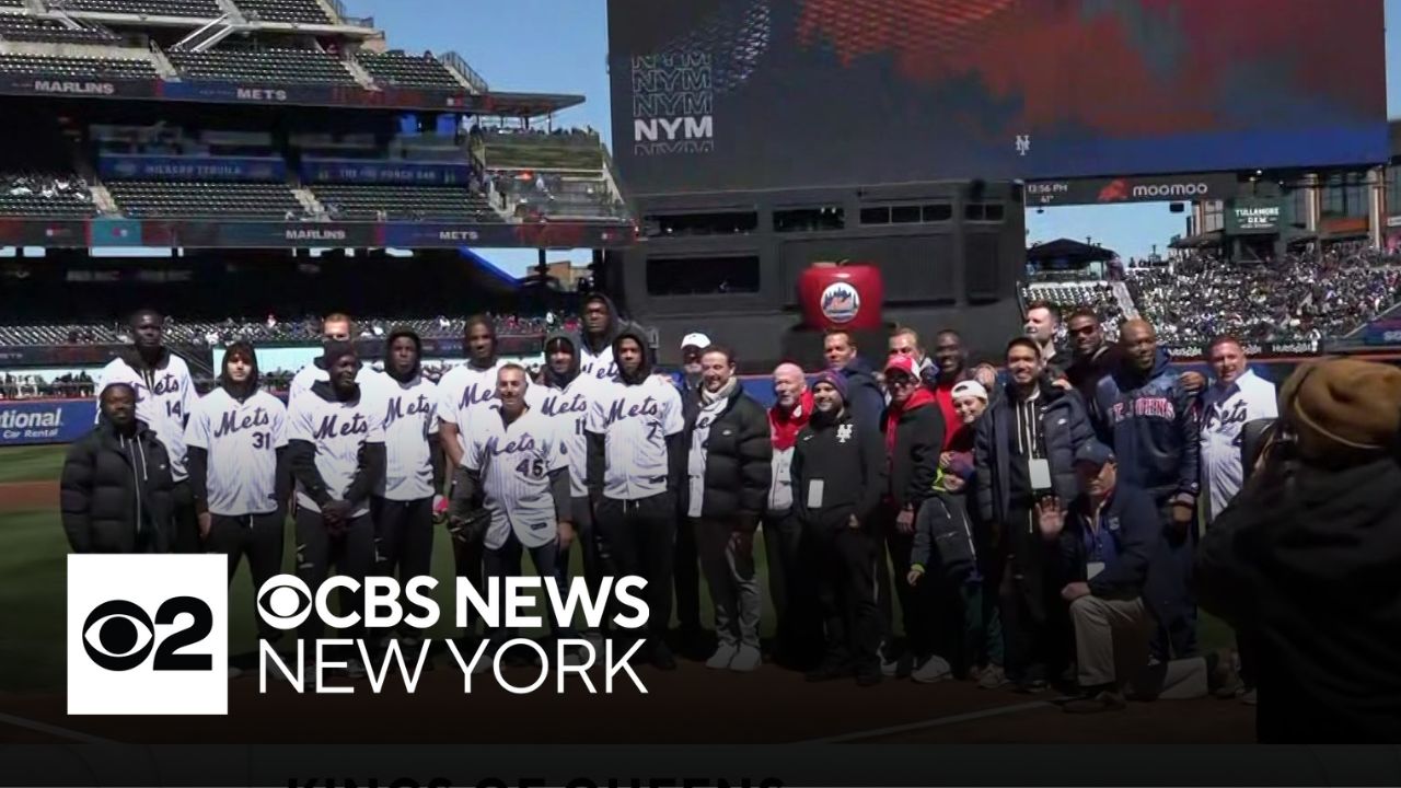 Mets honor St. John's men's basketball team