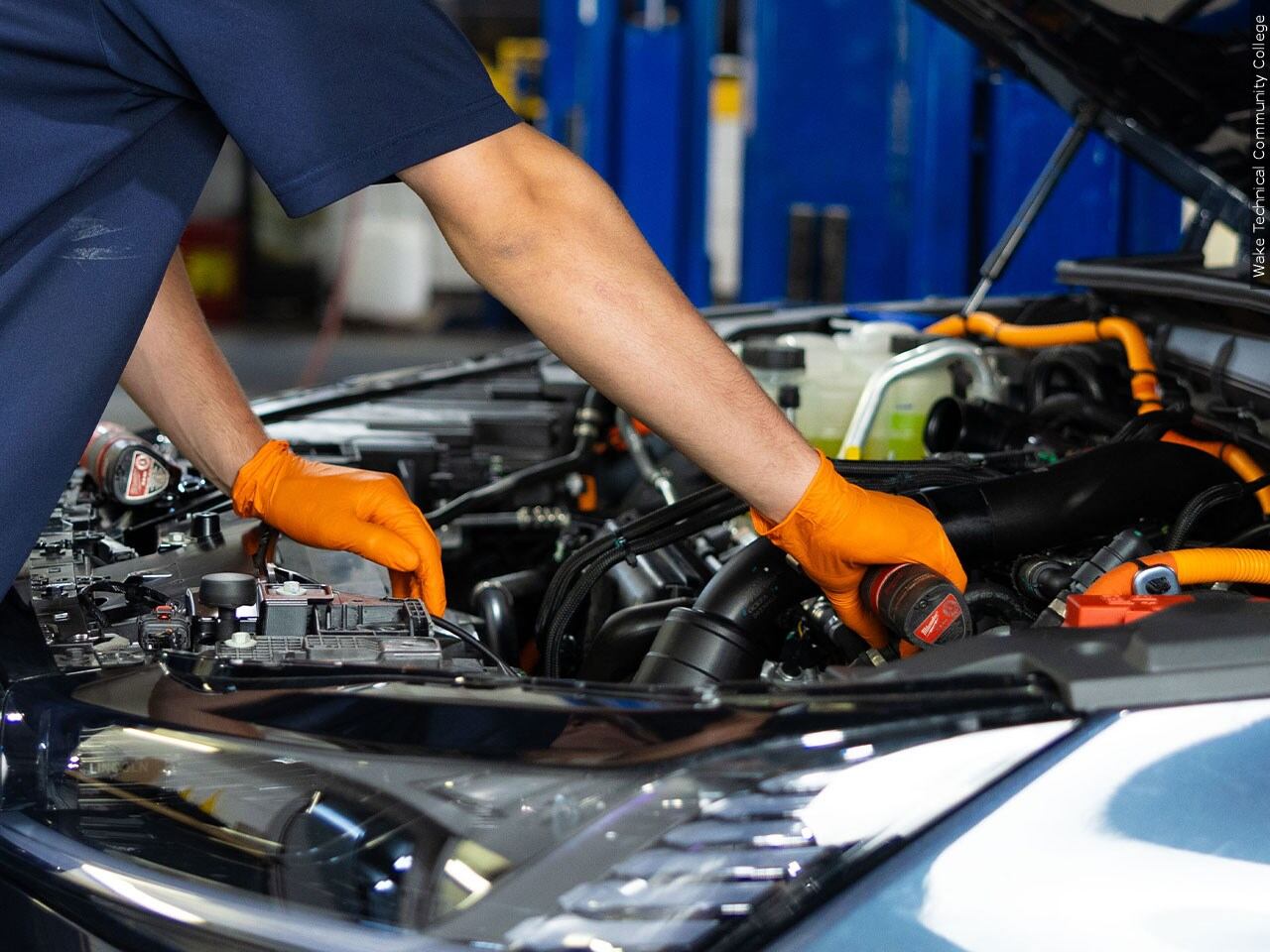 Nevada bill aims to increase penalties for illegal auto body shops