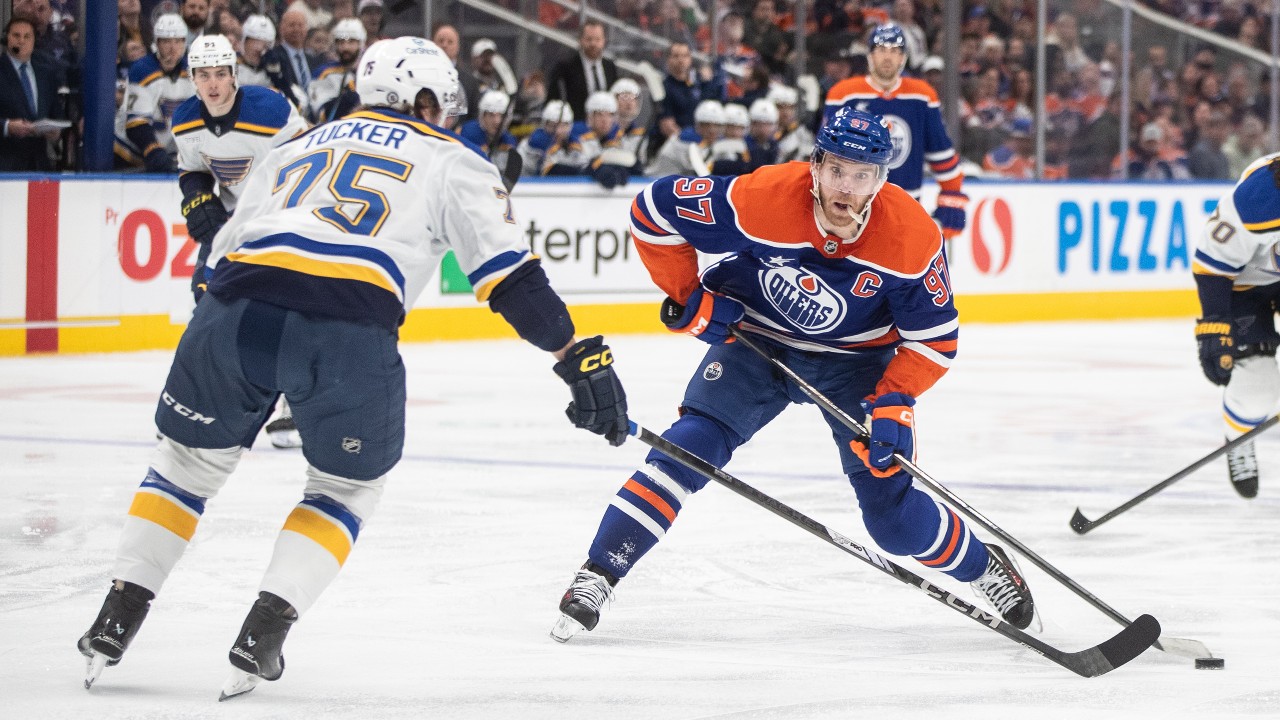 McDavid has three assists in return from injury as Oilers edge Blues