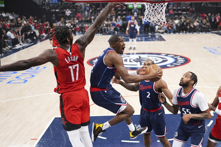 Clippers extend winning streak to 6 games with 134-117 win over short ...