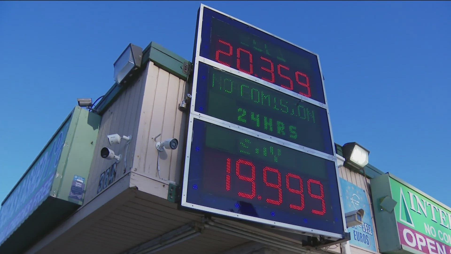 Value of pesos impacted by Trump administration's tariffs