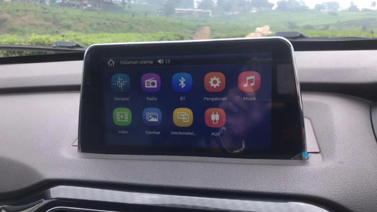 10 Rekomendasi Head Unit Android Terbaik