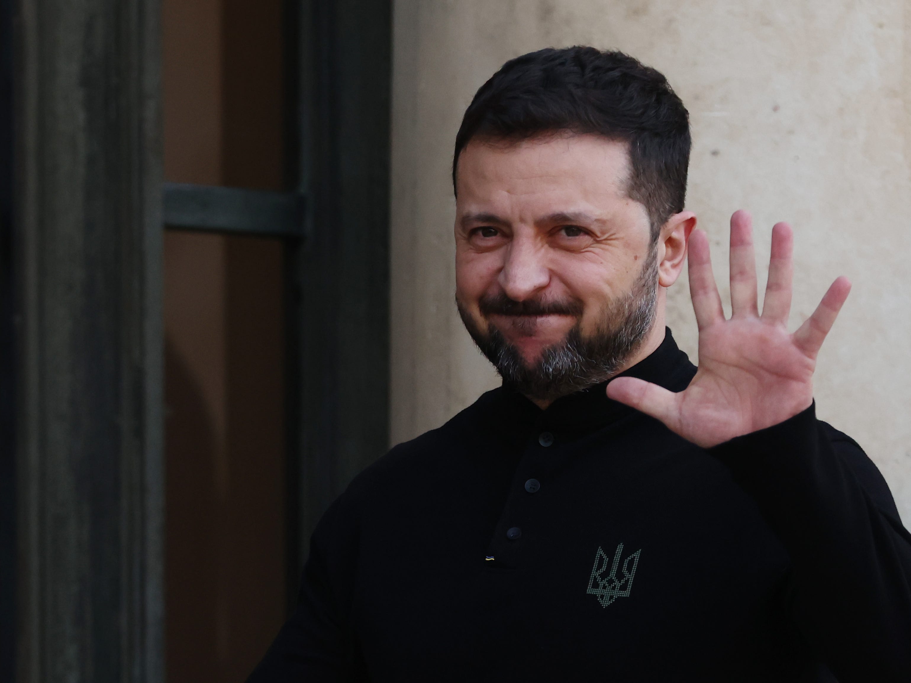 Ukraine says it's ready to pay up to $50 billion to the US for more air defenses and aid