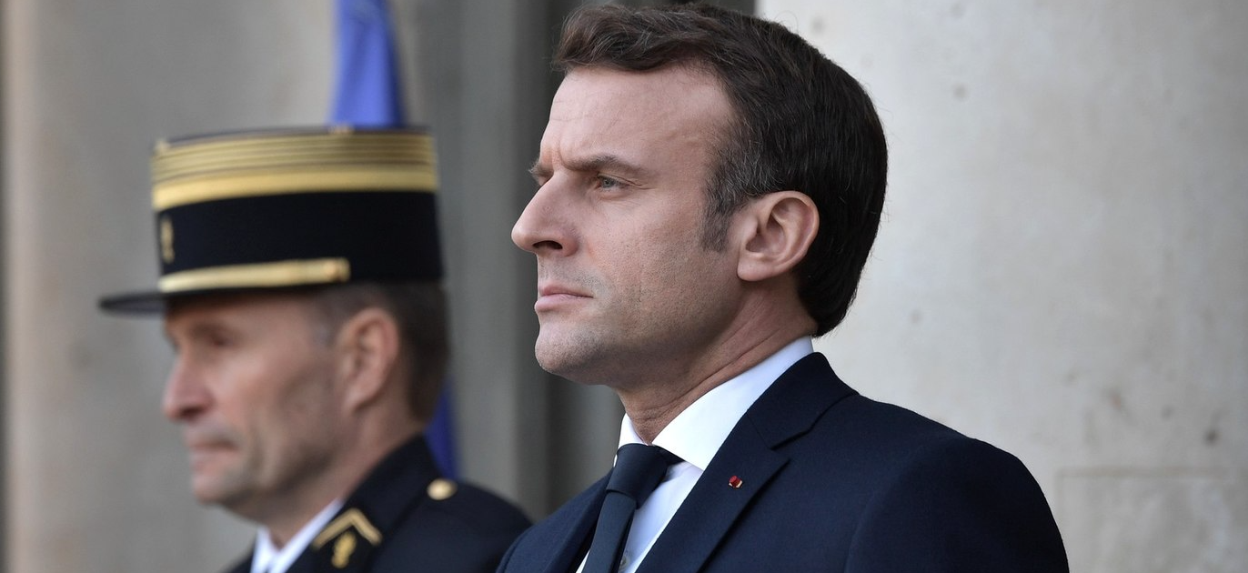 Macron to Ban Social Media for Kids Under 15