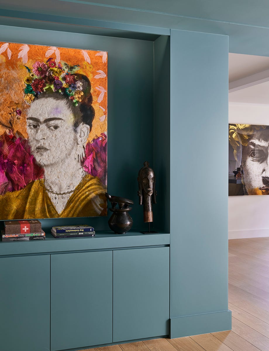 Un piso reformado que sorprende por sus fórmulas de color y cuadros