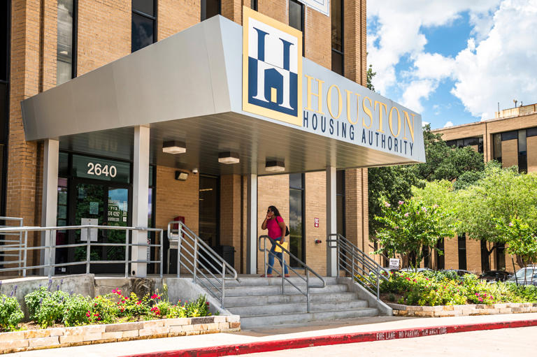 Houston has an affordable housing shortage. Here's how and where to ...