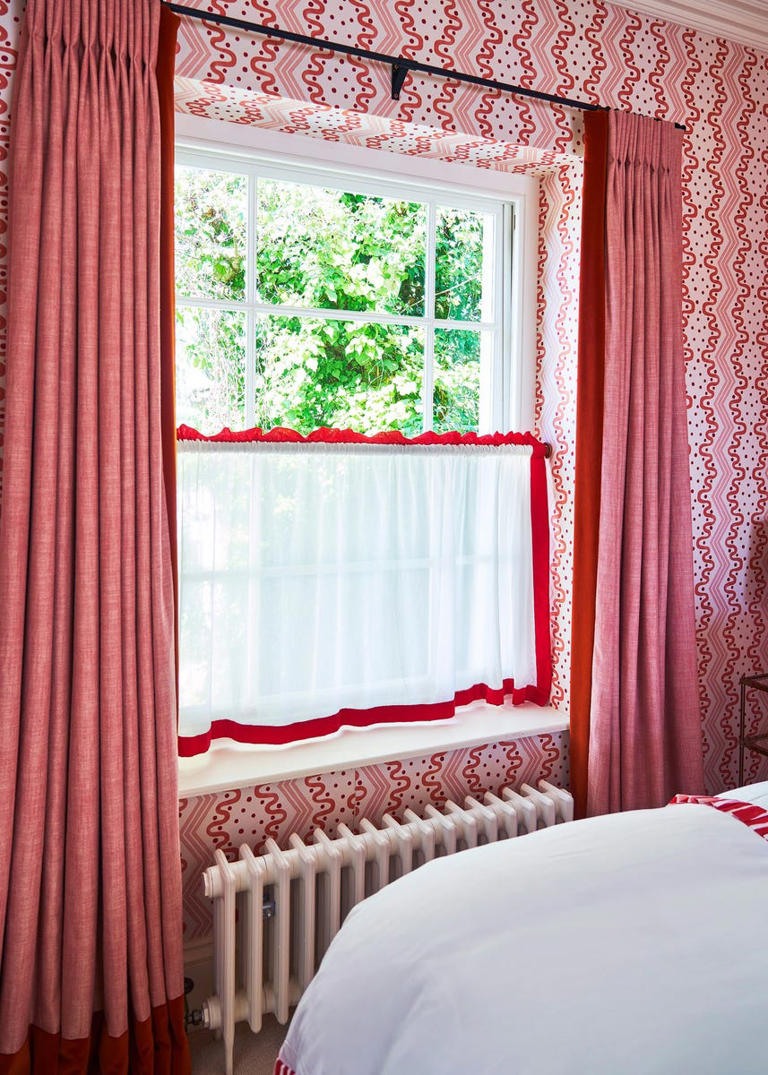 This £14.99 privacy trick keeps prying eyes out without blocking ...