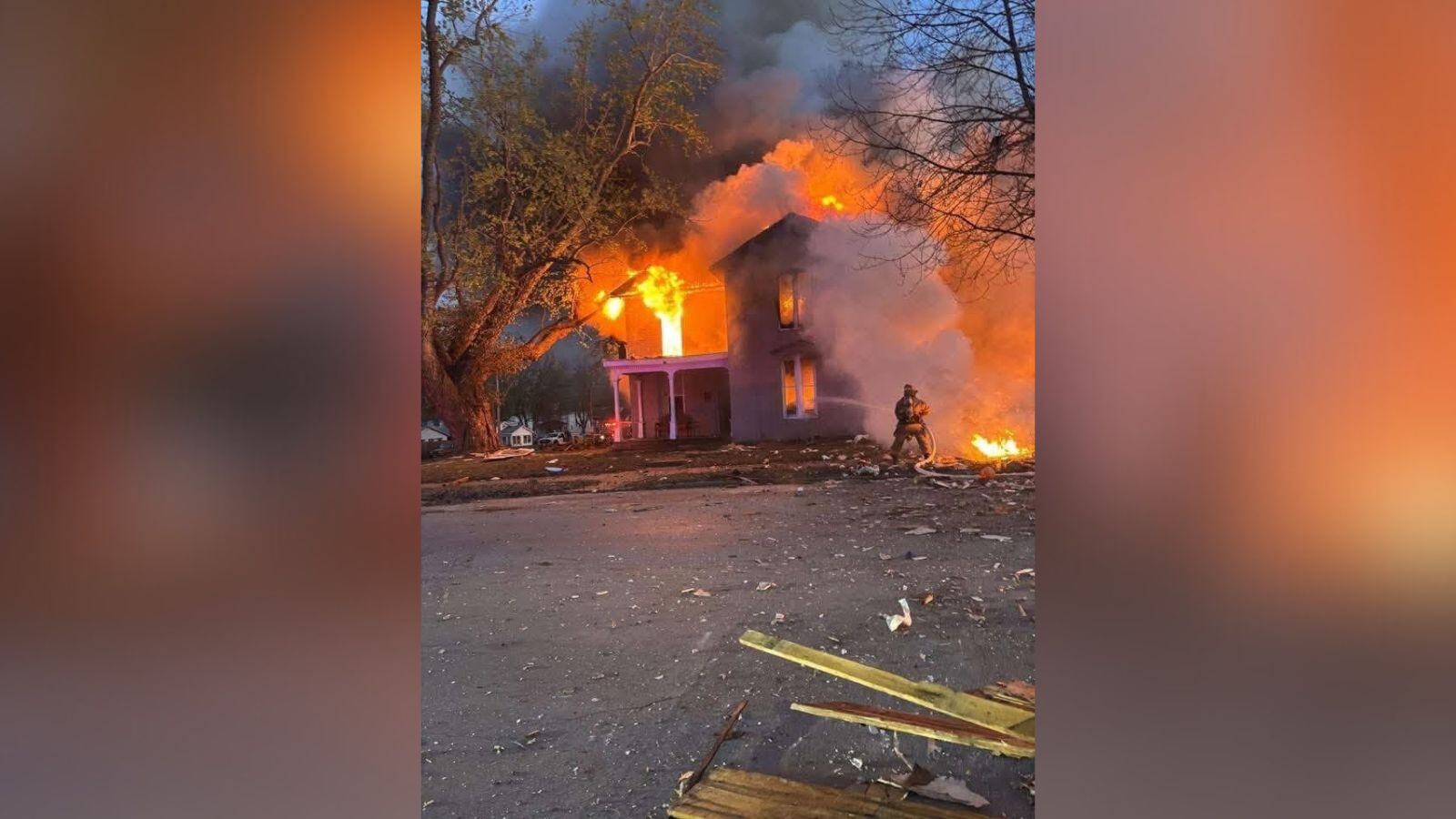 Emergency crews respond to gas explosion in Lexington, service shut off ...