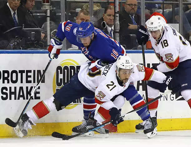 J.T. Miller and Vincent Trocheck’s wives catch up over dinner and ...