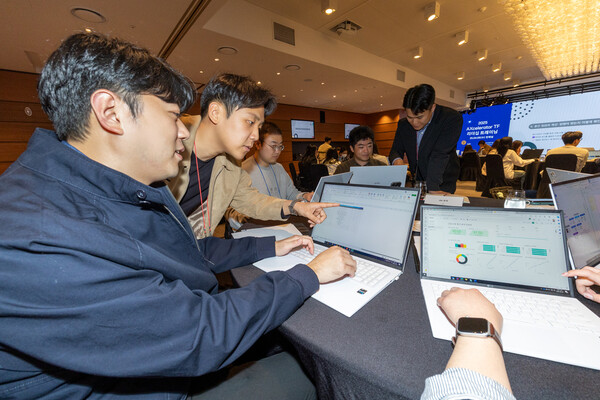 KT, AX 가속…'액셀러레이터 TF' 출범