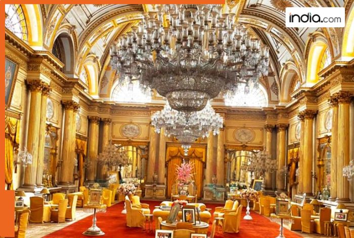 This house, owned by an Indian, is adorned with 560 kg of gold, the ...