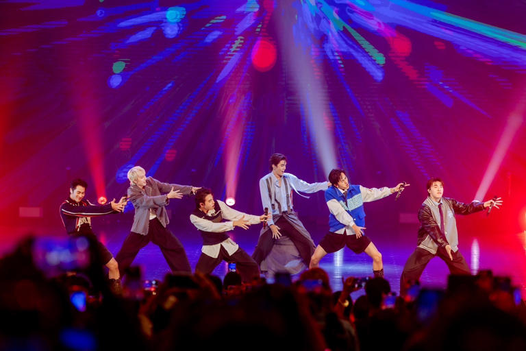 ‘Hello Boysss’ บุกกัมพูชา ‘PROXIE-ATLAS–PERSES’ ประเดิมเอเชียทัวร์ ...