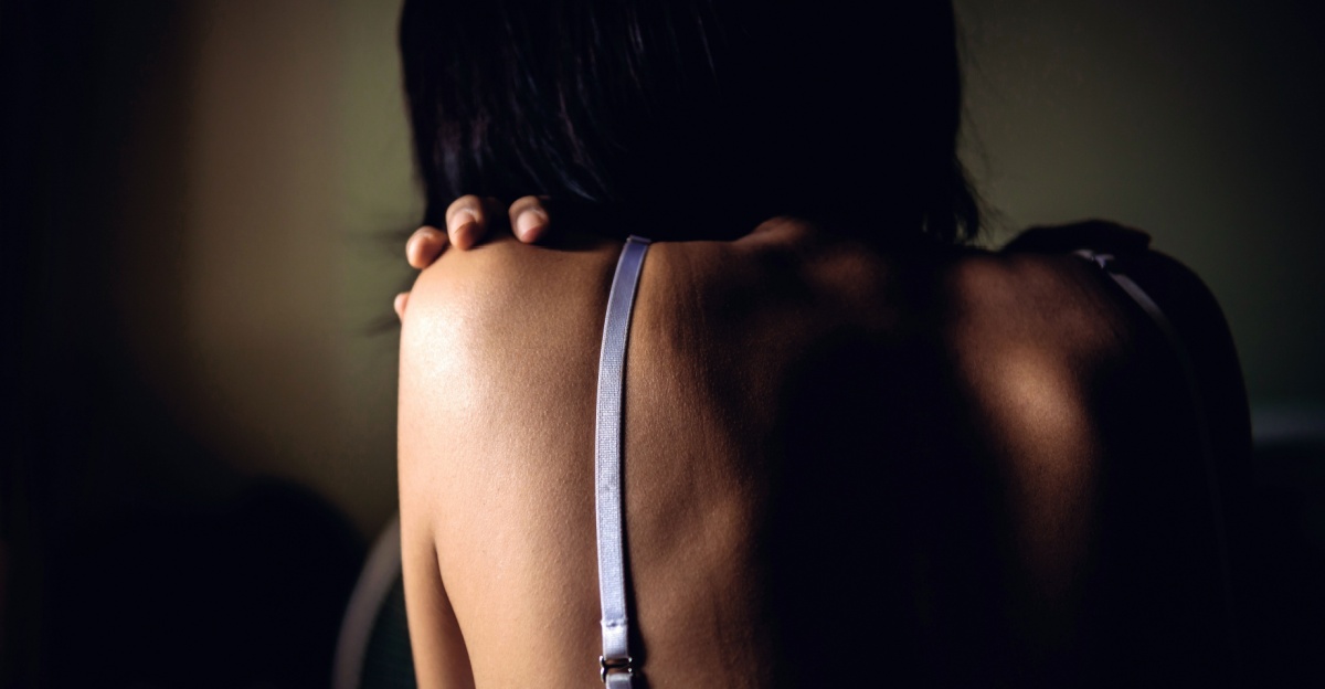 Et intimt øyeblikk. Et trykk på slett. En illusjon av kontroll.