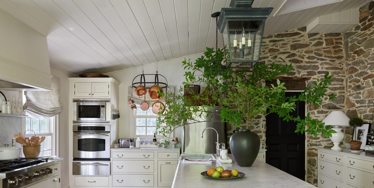 How to Buy Light Fixtures You’ll Love Forever, According to Designers