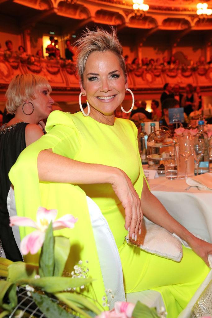 Inka Bause trug bei ihrem 1. Auftritt Overall aus Windelstoff: Wie es ...