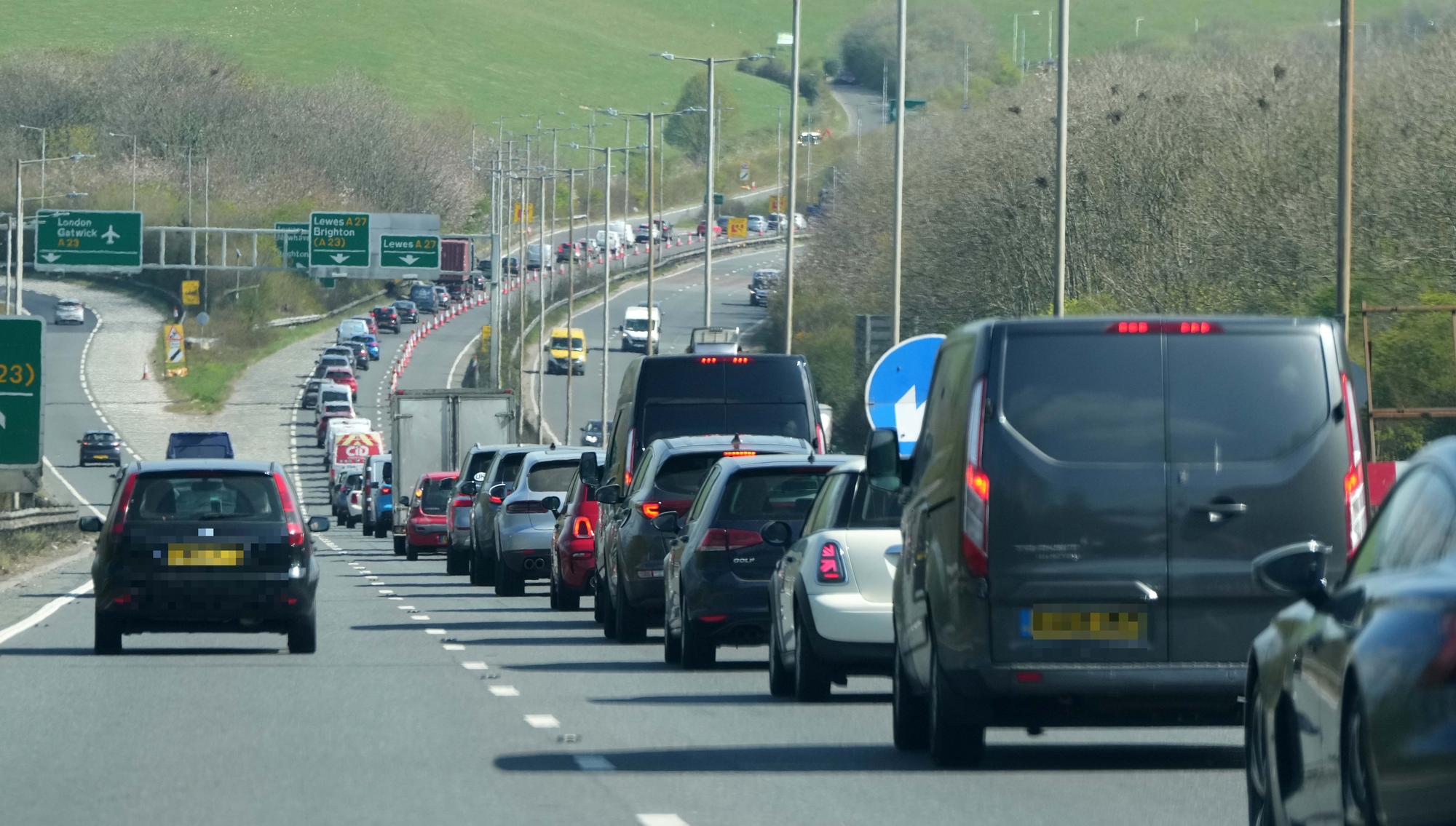 A27 lane closure continues to cause disruption in East Sussex