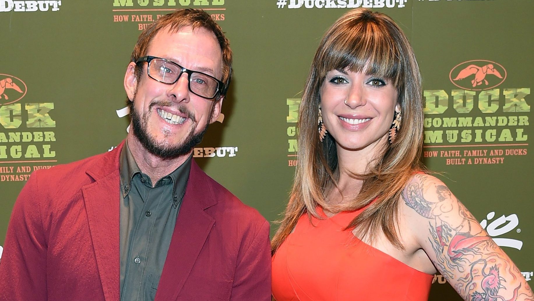 Inside Weezer bassist Scott Shriner's wife Jillian Lauren's famous ...
