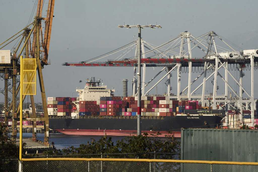 EU puts tariff retaliation on hold for 90 days to match Trump's pause