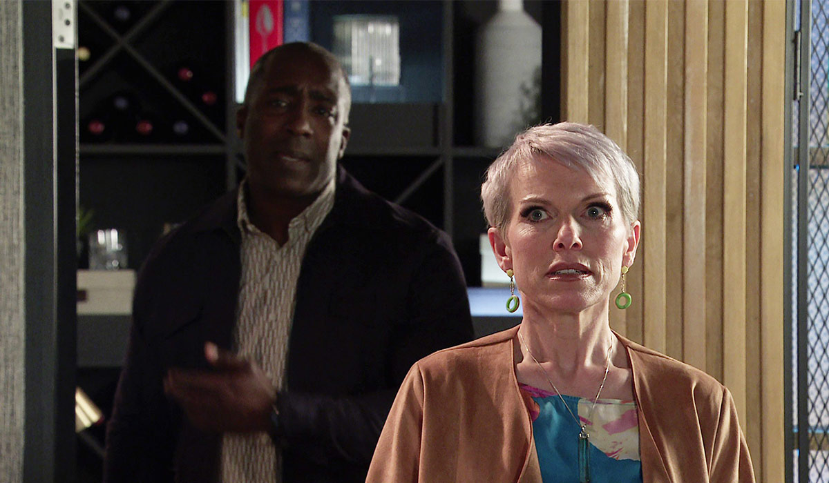 Heartbreaking Coronation Street scenes as Debbie confirms dementia ...
