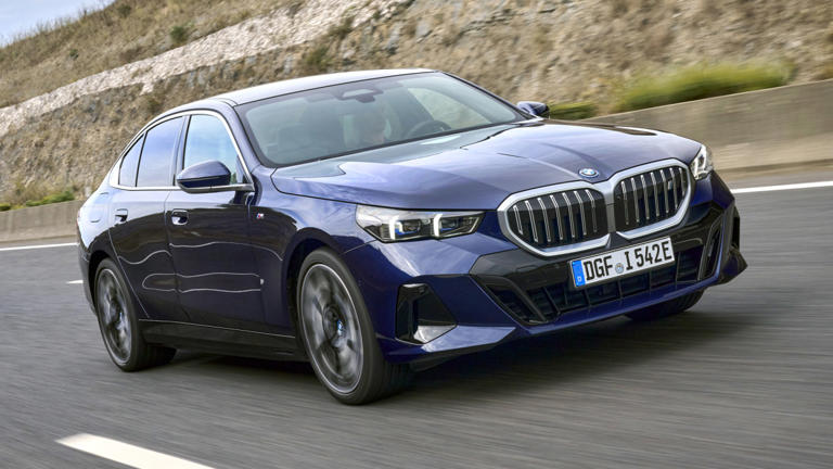 2026 BMW i5 vs. 2026 Mercedes-Benz EQE: 3 key differences