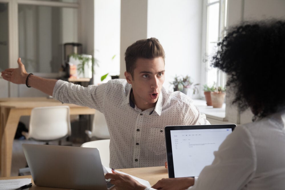 11 Signs of an Unstable Employee at Work (And When to Seek Help)