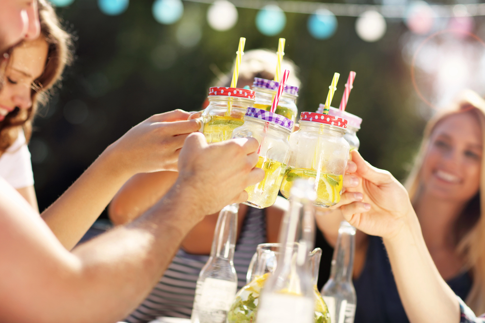 16 Backyard Party Tricks Grandma Always Used