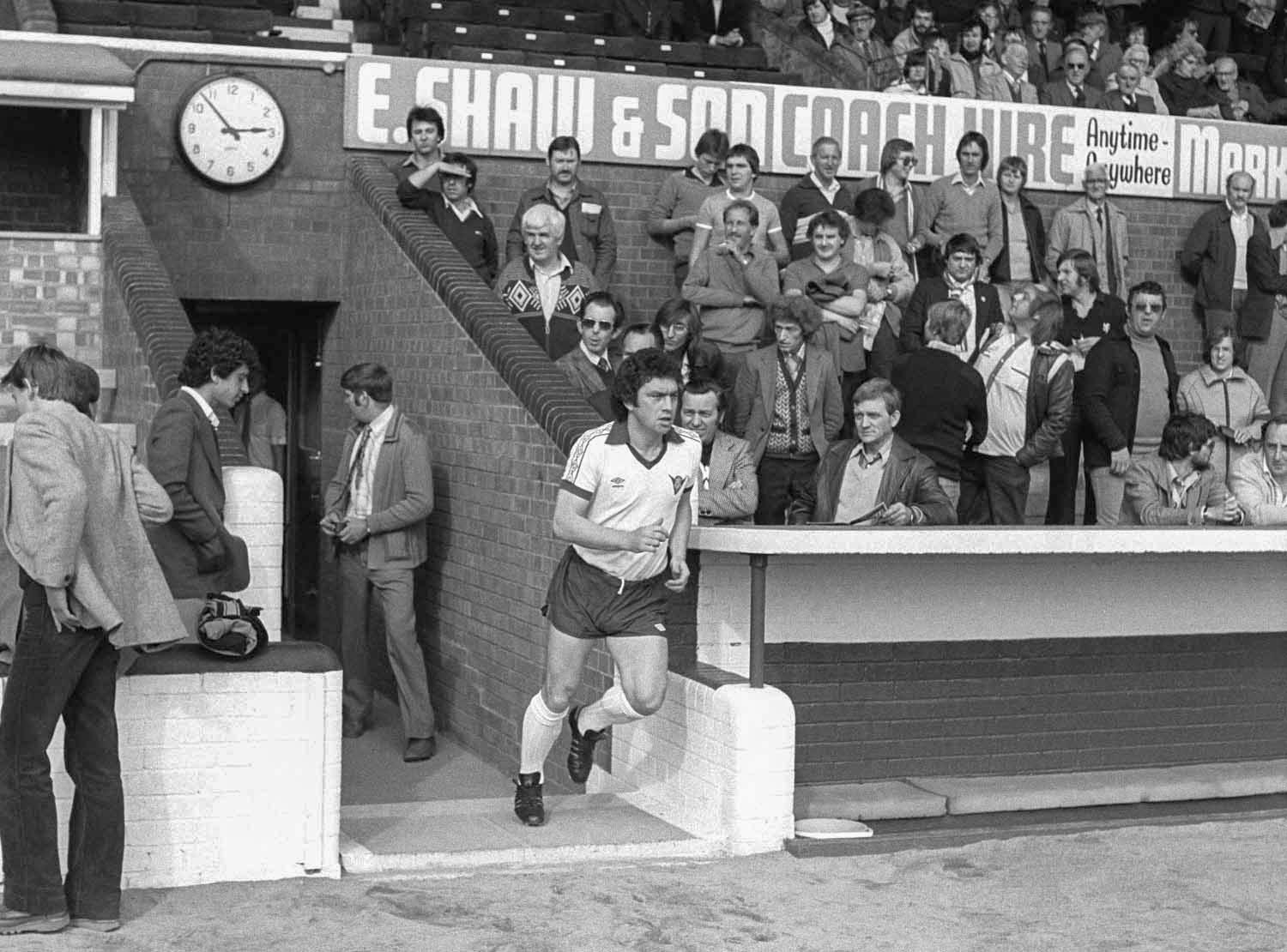 Looking Back: The crowd goes wild for chance to cheer on Posh once more