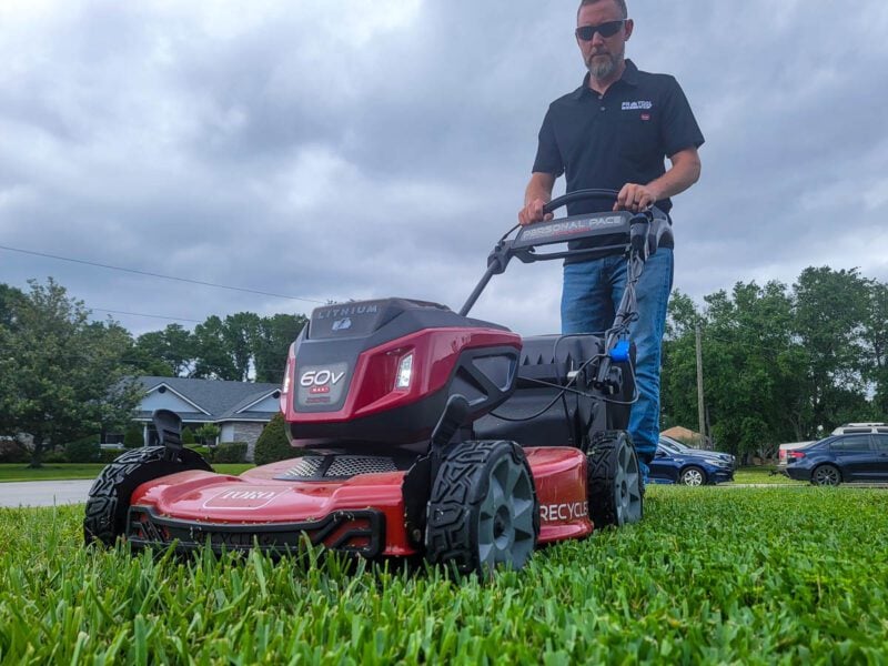 Toro 60V 22-Inch Self-Propelled Lawn Mower Review 21466
