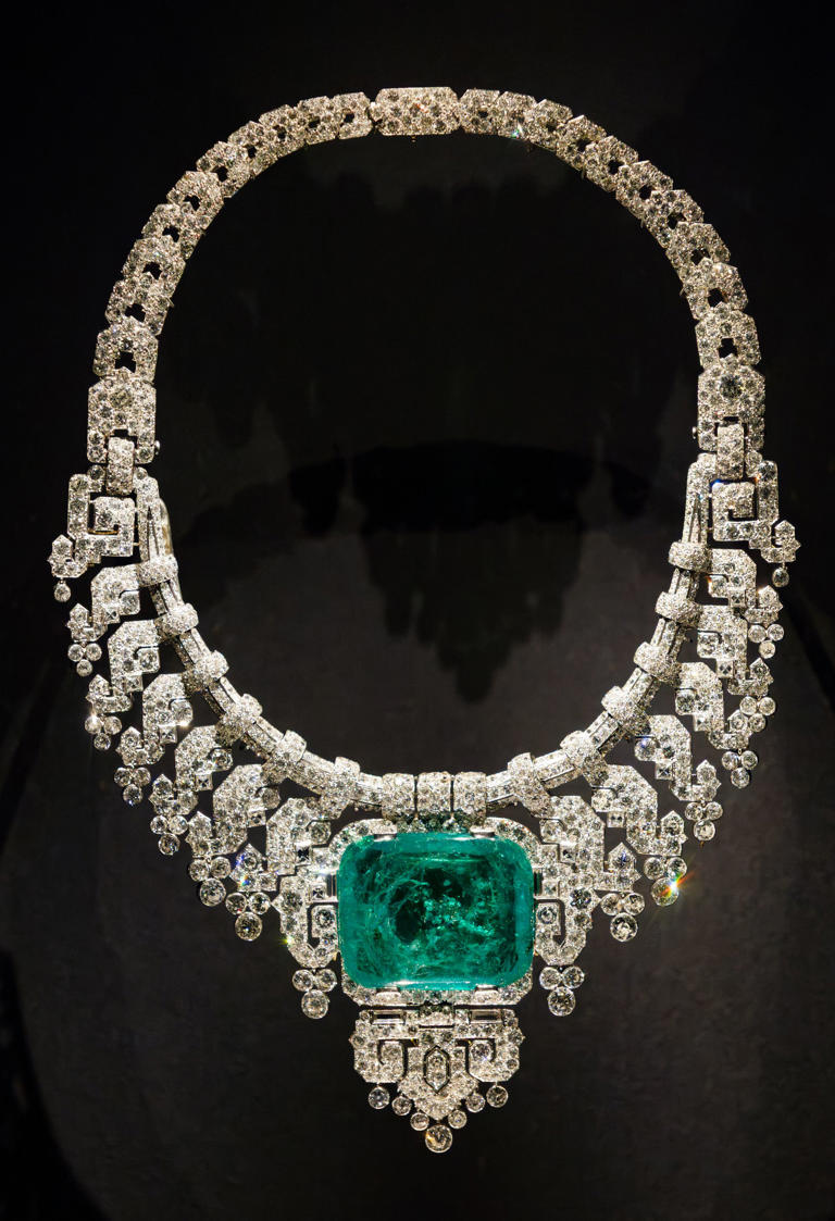 Cartier at the V&A: from Queen Elizabeth's diamonds to Grace Kelly's ...