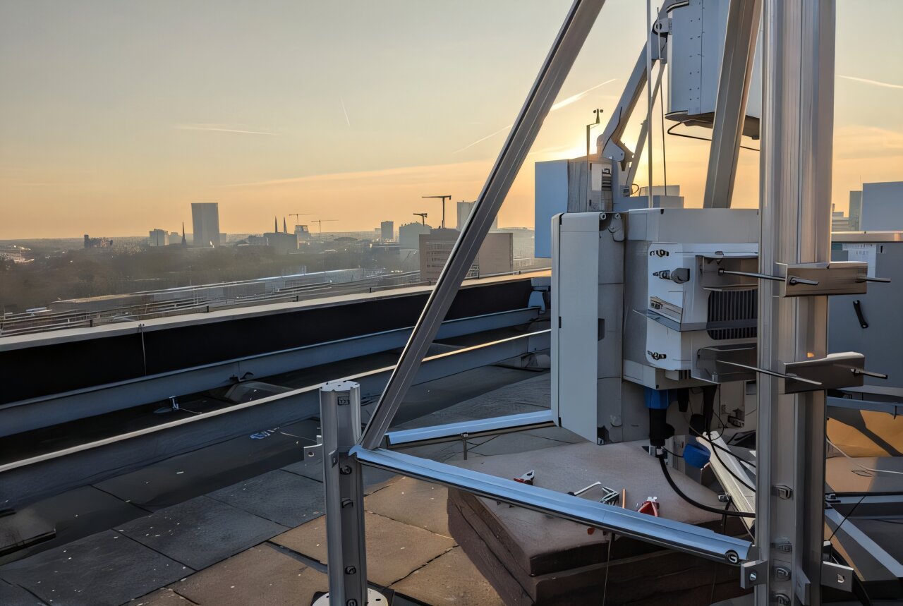 Invisible beams of light above Eindhoven provide super-fast wireless ...