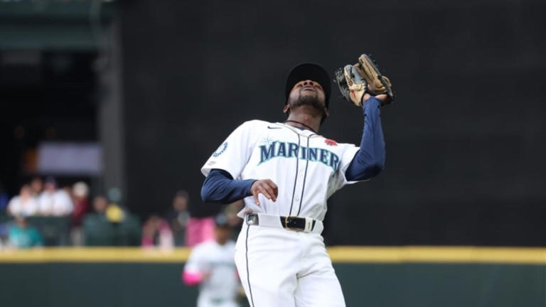 MLB: Mariners Tweak Roster After Losing Key Infielder