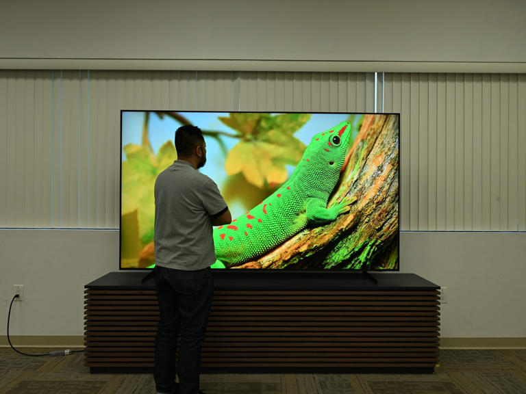 Samsung's new 2025 OLED and QLED TVs are now available — here's a ...