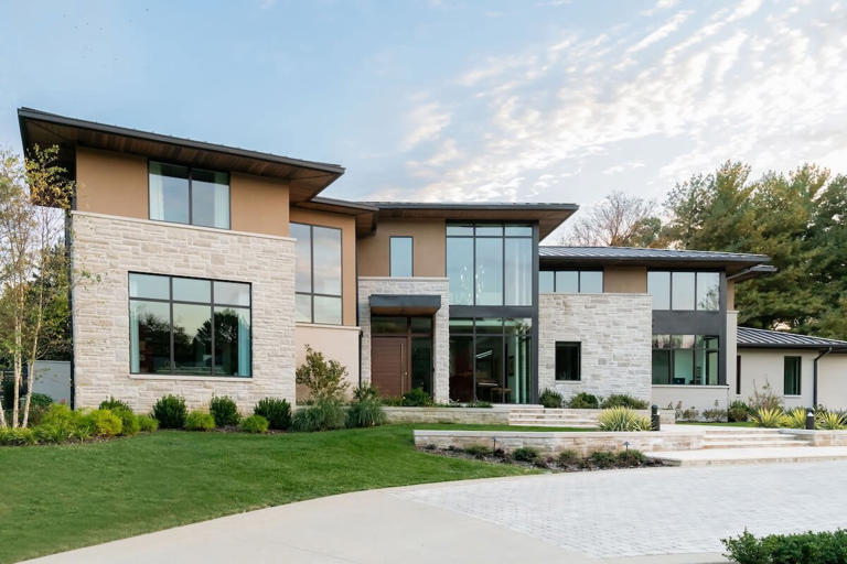 2 Homes by Beth Haley Design: A Study in Style & Contrast