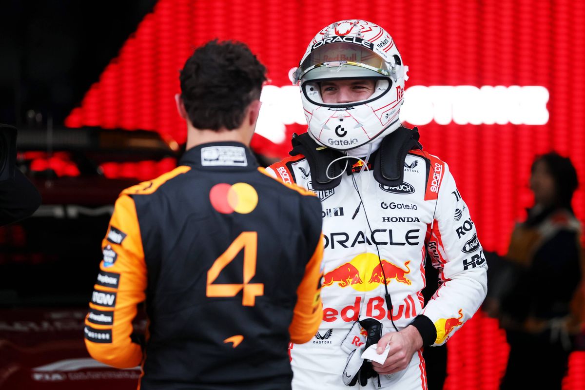 Norris reageert op vermeend 'tussenjaar' Verstappen: 'Max kan doen wat ...