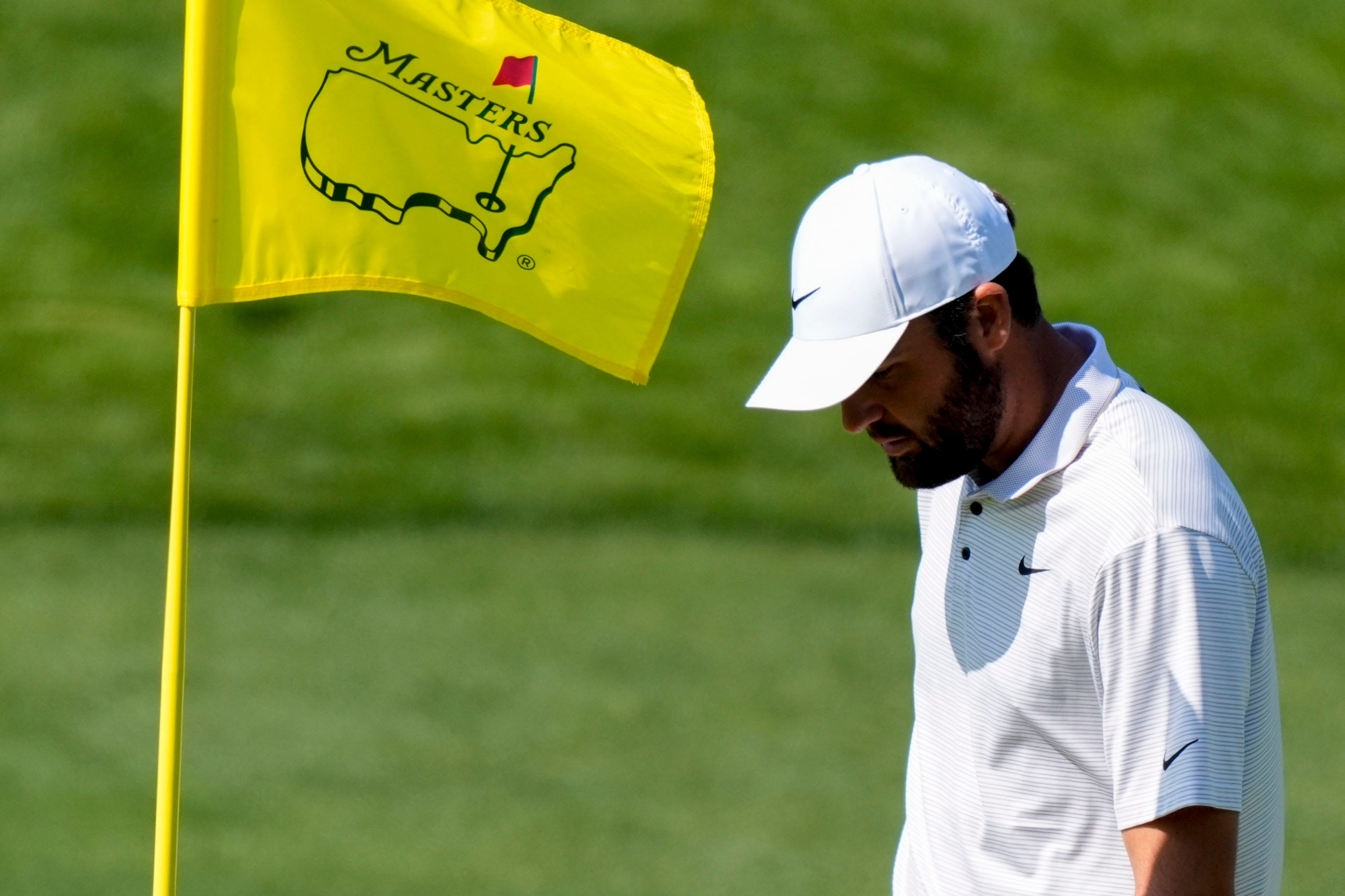 Scottie Scheffler accomplishes rare Masters feat after 62-foot birdie putt