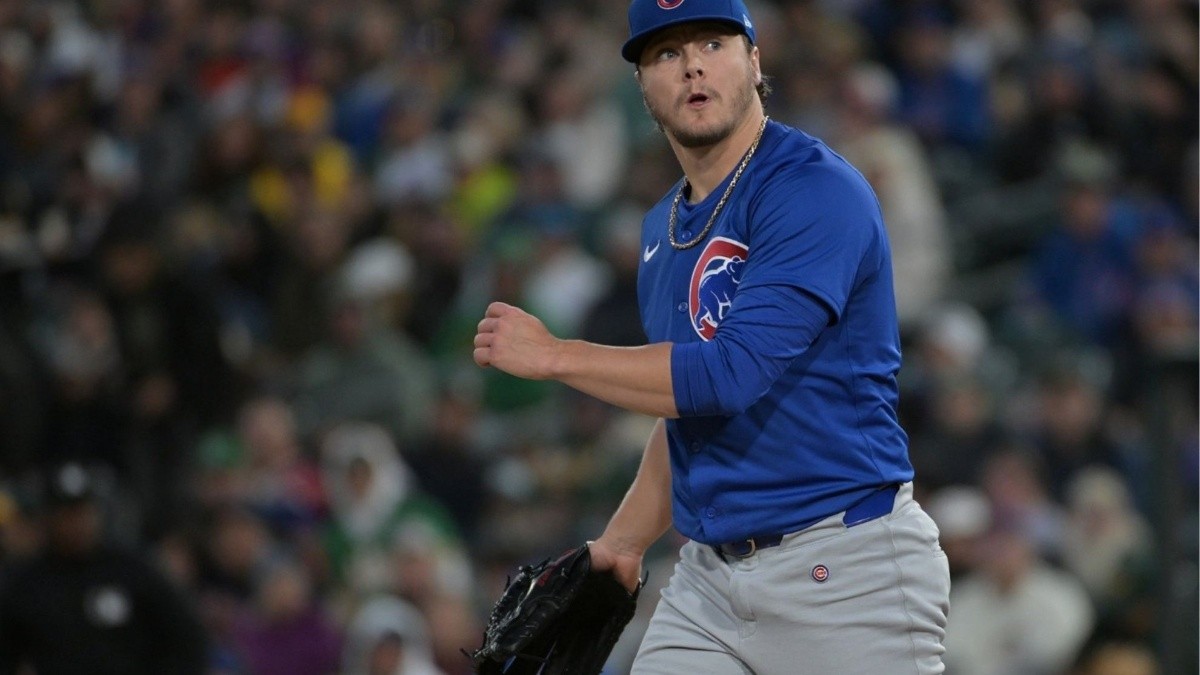 MLB: Cubs Tread Carefully After Spotting Elbow Trouble in Key Pitcher