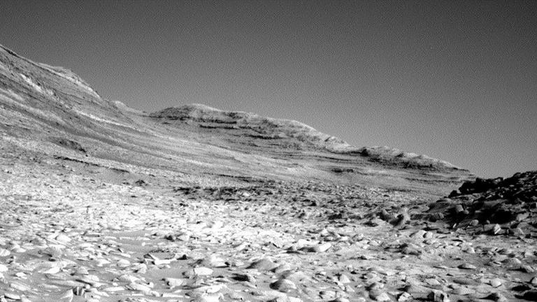 Curiosity rover rolls past ‘Devil's Gate' on Mars: Space picture of the day