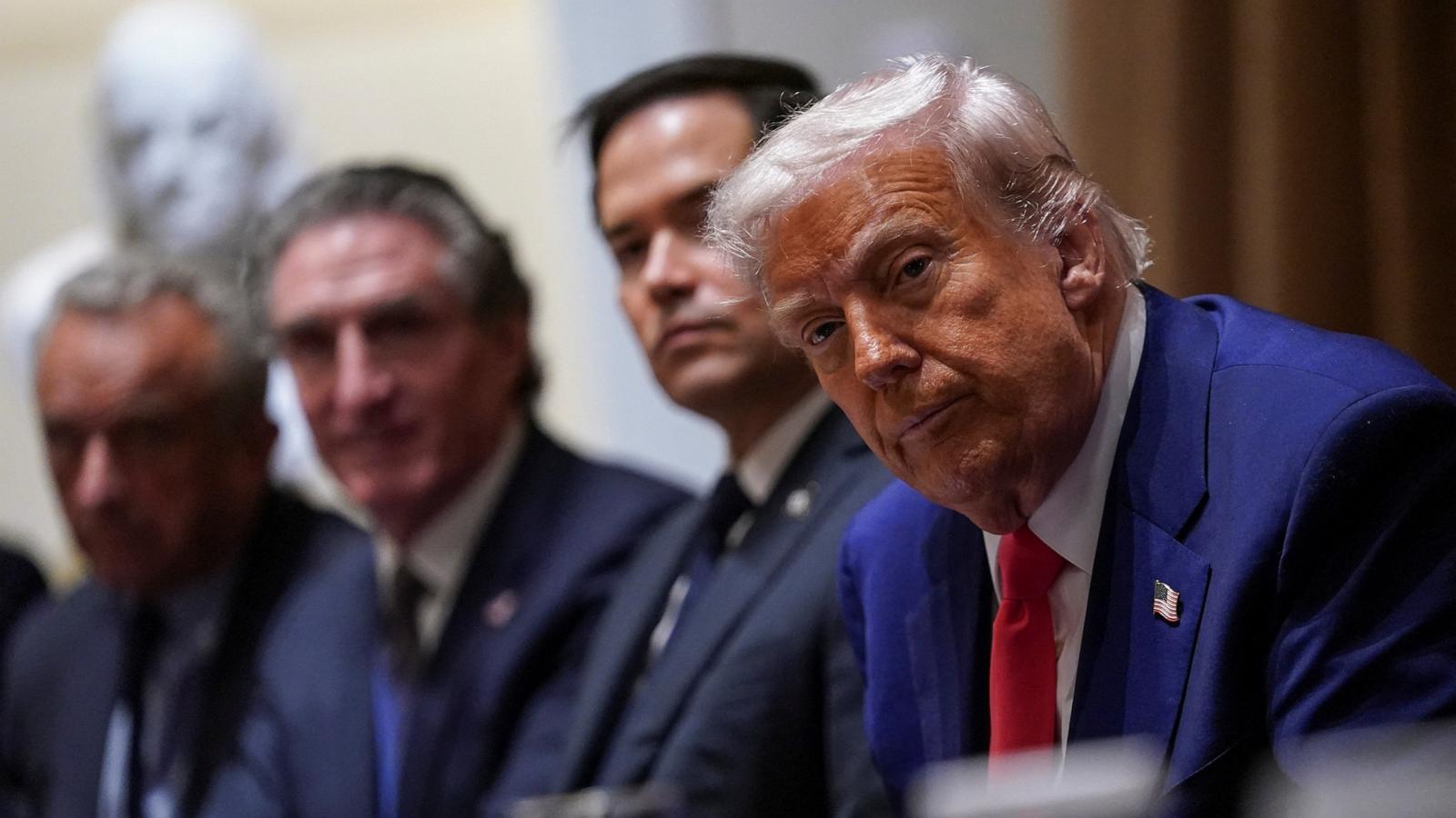 Trump tariffs live updates: Trump threatens to return to higher tariffs ...