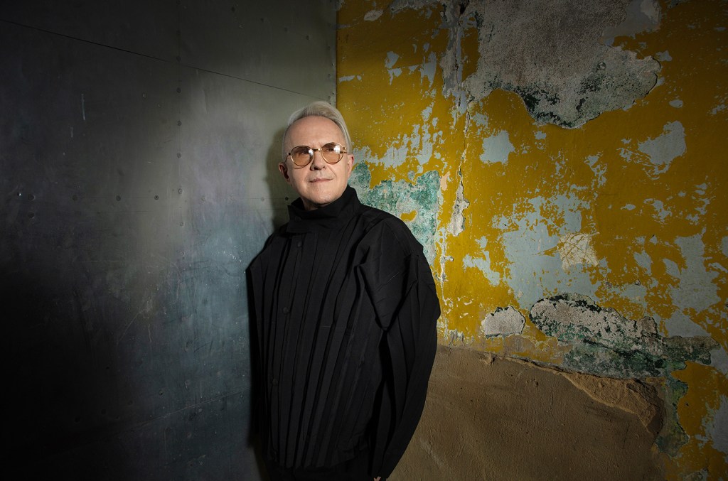 Howard Jones, '80s Synth-Pop Pioneer, Is Still Innovating on New Album