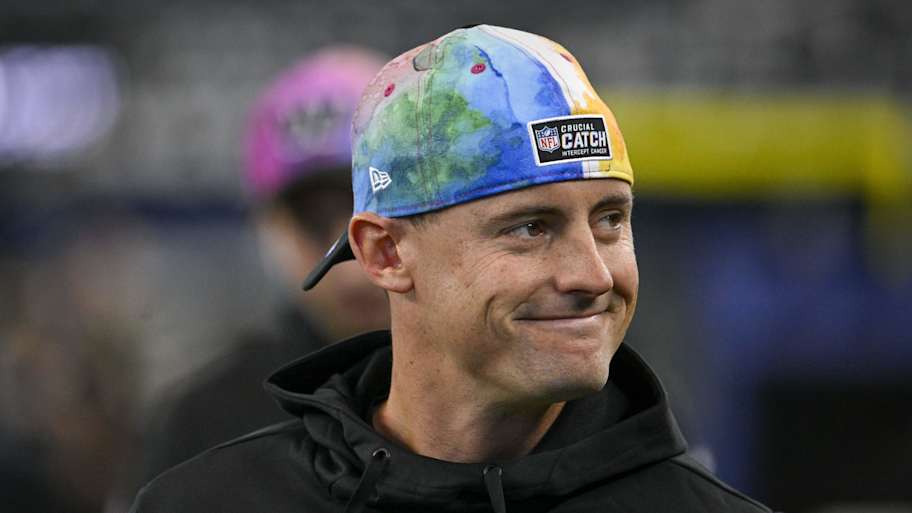 Tress Way credits Commanders brotherhood for team's success